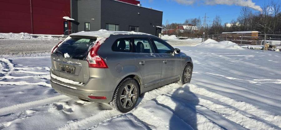 Brūns Volvo XC60 2014 Kauņa, ar dzinēja tilpumu 2.40 L un nobraukumu 295 tūkst. km par 9500 €, foto 7 vietnē AUTOMOTO.COM.LV