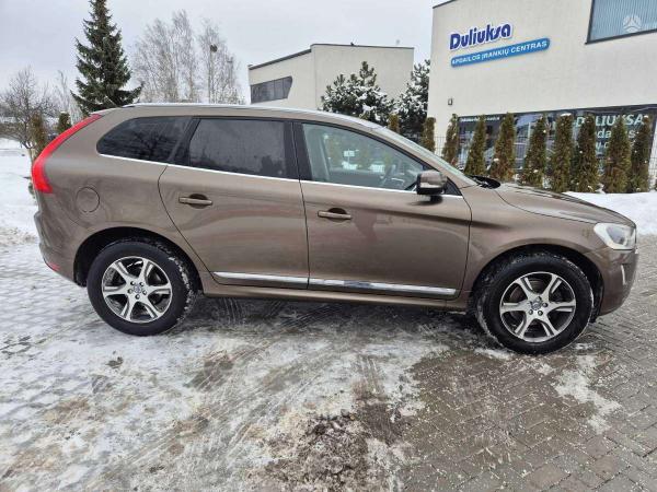 Brūns Volvo XC60 2014 Kauņa, ar dzinēja tilpumu 1.97 L un nobraukumu 270 tūkst. km par 10900 €, foto 4 vietnē AUTOMOTO.COM.LV