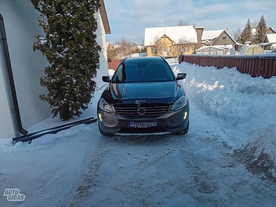 Brown Volvo XC60 2014 in Vilnius, with an engine capacity of 2.00 L and mileage of 294 thousand km for 12800 €, photo 9 on AUTOMOTO.COM.LV