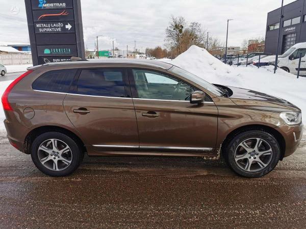 Brown Volvo XC60 2014 in Kaunas, with an engine capacity of 1.97 L and mileage of 272 thousand km for 10900 €, photo 3 on AUTOMOTO.COM.LV