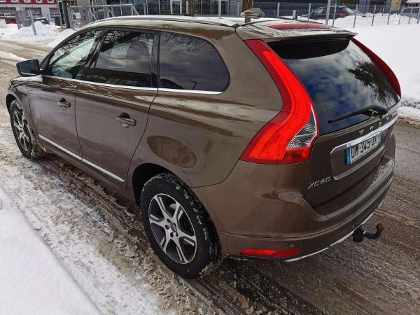 Brown Volvo XC60 2014 in Kaunas, with an engine capacity of 1.97 L and mileage of 272 thousand km for 10900 €, photo 6 on AUTOMOTO.COM.LV