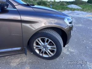 Brūns Volvo XC60 2014 Tallina, ar dzinēja tilpumu 2.40 L un nobraukumu 183 tūkst. km par 13600 €, foto 6 vietnē AUTOMOTO.COM.LV