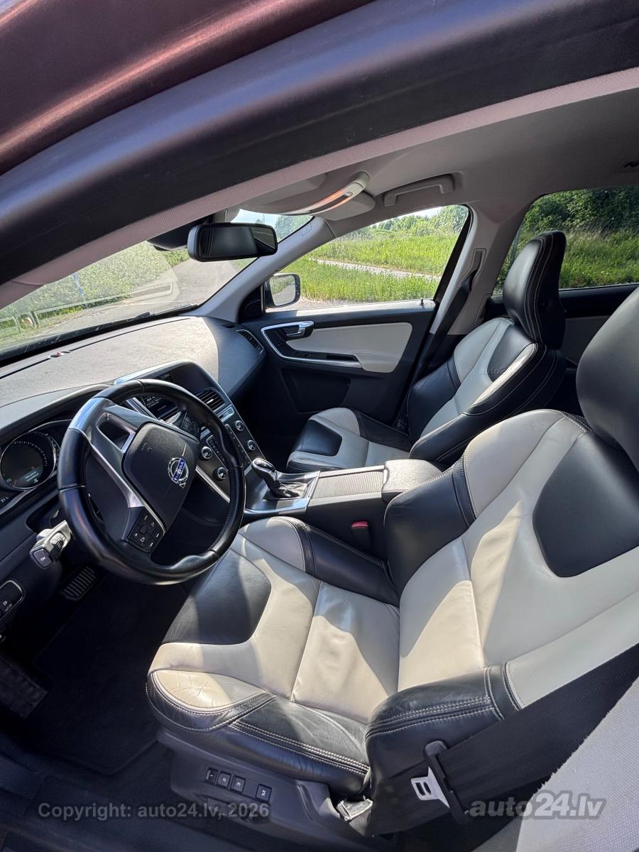 Brūns Volvo XC60 2014 Tallina, ar dzinēja tilpumu 2.40 L un nobraukumu 183 tūkst. km par 13600 €, foto 12 vietnē AUTOMOTO.COM.LV