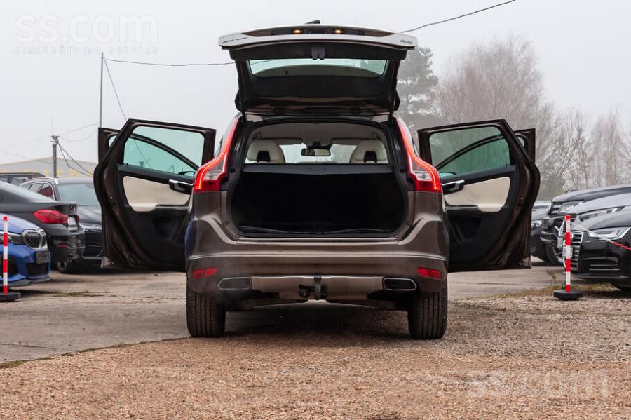 Brūns Volvo XC60 2014 Rīga, ar dzinēja tilpumu 2.40 L un nobraukumu 298 tūkst. km par 10495 €, foto 7 vietnē AUTOMOTO.COM.LV