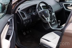 Brūns Volvo XC60 2014 Rīga, ar dzinēja tilpumu 2.40 L un nobraukumu 298 tūkst. km par 10495 €, foto 12 vietnē AUTOMOTO.COM.LV