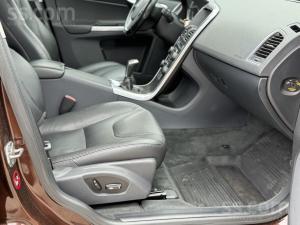 Brūns Volvo XC60 2014 Rīga, ar dzinēja tilpumu 2.00 L un nobraukumu 311 tūkst. km par 10950 €, foto 19 vietnē AUTOMOTO.COM.LV