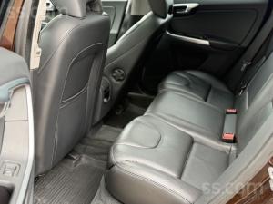 Brūns Volvo XC60 2014 Rīga, ar dzinēja tilpumu 2.00 L un nobraukumu 311 tūkst. km par 10950 €, foto 20 vietnē AUTOMOTO.COM.LV
