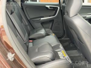 Brūns Volvo XC60 2014 Rīga, ar dzinēja tilpumu 2.00 L un nobraukumu 311 tūkst. km par 10950 €, foto 21 vietnē AUTOMOTO.COM.LV