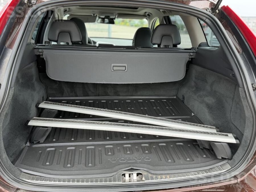 Brūns Volvo XC60 2014 Rīga, ar dzinēja tilpumu 2.00 L un nobraukumu 311 tūkst. km par 10950 €, foto 23 vietnē AUTOMOTO.COM.LV