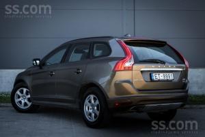 Brown Volvo XC60 2014 in Riga, with an engine capacity of 2.40 L and mileage of 330 thousand km for 10990 €, photo 7 on AUTOMOTO.COM.LV
