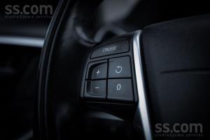 Brown Volvo XC60 2014 in Riga, with an engine capacity of 2.40 L and mileage of 330 thousand km for 10990 €, photo 23 on AUTOMOTO.COM.LV
