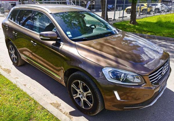 Brūns Volvo XC60 2014 Kauņa, ar dzinēja tilpumu 1.97 L un nobraukumu 270 tūkst. km par 10700 €, foto 1 vietnē AUTOMOTO.COM.LV