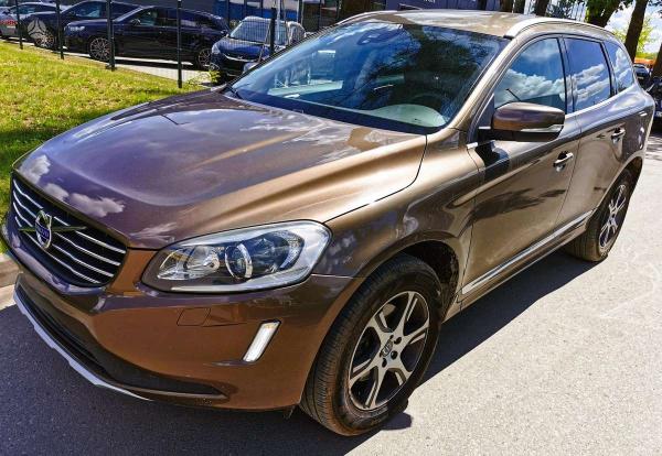 Brūns Volvo XC60 2014 Kauņa, ar dzinēja tilpumu 1.97 L un nobraukumu 270 tūkst. km par 10700 €, foto 3 vietnē AUTOMOTO.COM.LV