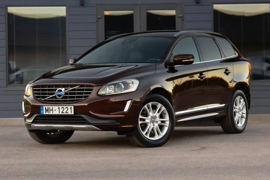 Brūns Volvo XC60 2014 Jelgava, ar dzinēja tilpumu 2.00 L un nobraukumu 190 tūkst. km par 13450 €, foto 4 vietnē AUTOMOTO.COM.LV