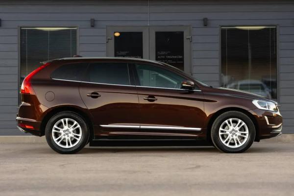 Brūns Volvo XC60 2014 Jelgava, ar dzinēja tilpumu 2.00 L un nobraukumu 190 tūkst. km par 13450 €, foto 5 vietnē AUTOMOTO.COM.LV