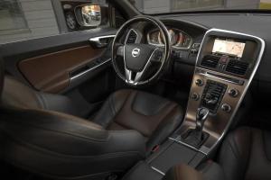 Brūns Volvo XC60 2014 Jelgava, ar dzinēja tilpumu 2.00 L un nobraukumu 190 tūkst. km par 13450 €, foto 12 vietnē AUTOMOTO.COM.LV