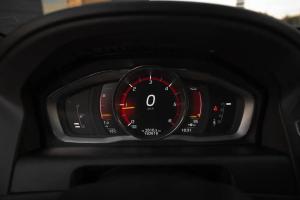 Brūns Volvo XC60 2014 Jelgava, ar dzinēja tilpumu 2.00 L un nobraukumu 190 tūkst. km par 13450 €, foto 18 vietnē AUTOMOTO.COM.LV