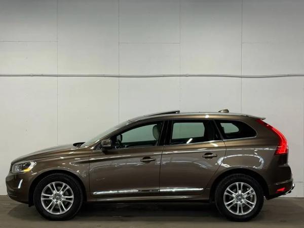 Brūns Volvo XC60 2014 Jūrmala, ar dzinēja tilpumu 2.40 L un nobraukumu 270 tūkst. km par 14750 €, foto 9 vietnē AUTOMOTO.COM.LV