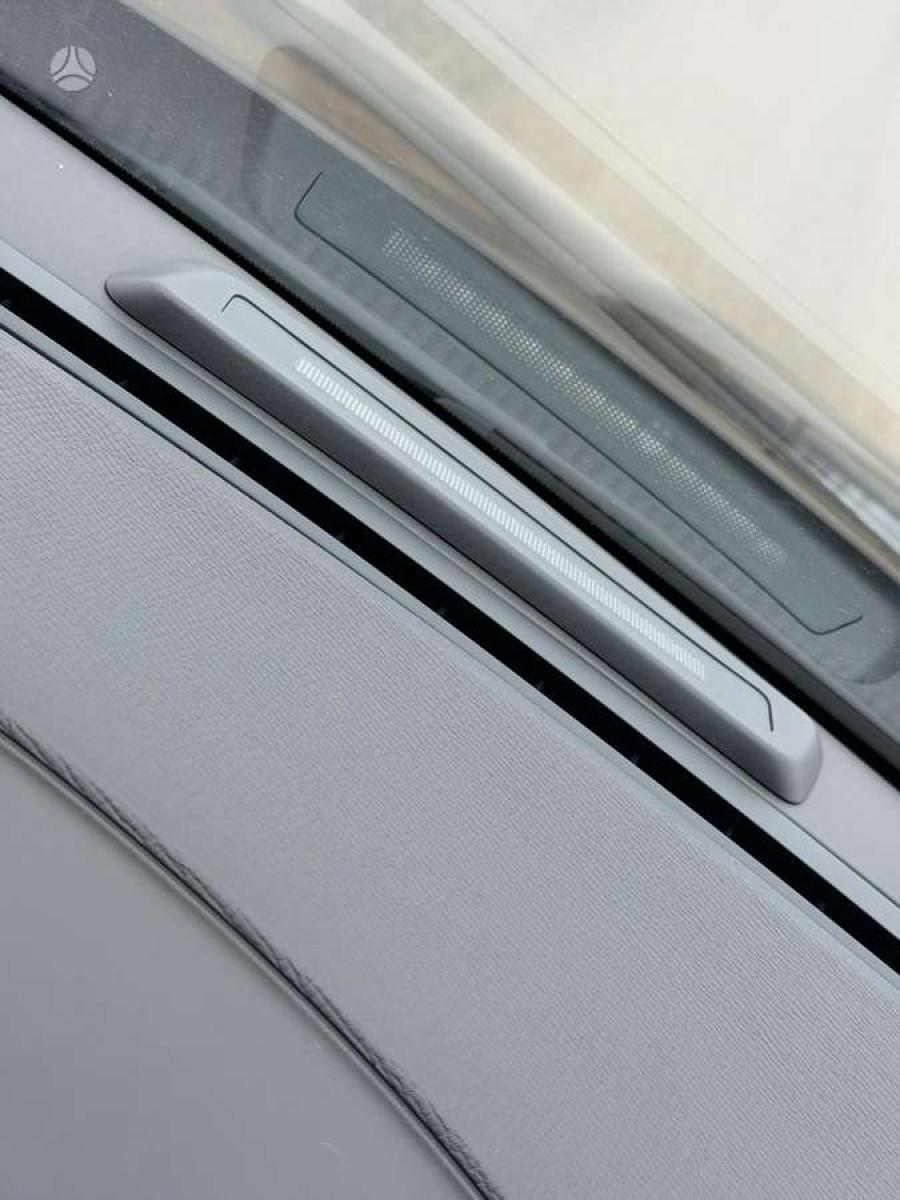 Brown Volvo XC60 2014 in Vilnius, with an engine capacity of 2.40 L and mileage of 287 thousand km for 11500 €, photo 24 on AUTOMOTO.COM.LV