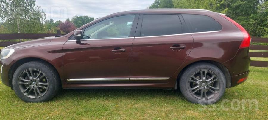 Brūns Volvo XC60 2014 Saldus, ar dzinēja tilpumu 2.40 L un nobraukumu 0 tūkst. km par 10500 €, foto 4 vietnē AUTOMOTO.COM.LV
