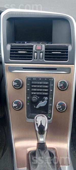 Brūns Volvo XC60 2014 Saldus, ar dzinēja tilpumu 2.40 L un nobraukumu 0 tūkst. km par 10500 €, foto 8 vietnē AUTOMOTO.COM.LV