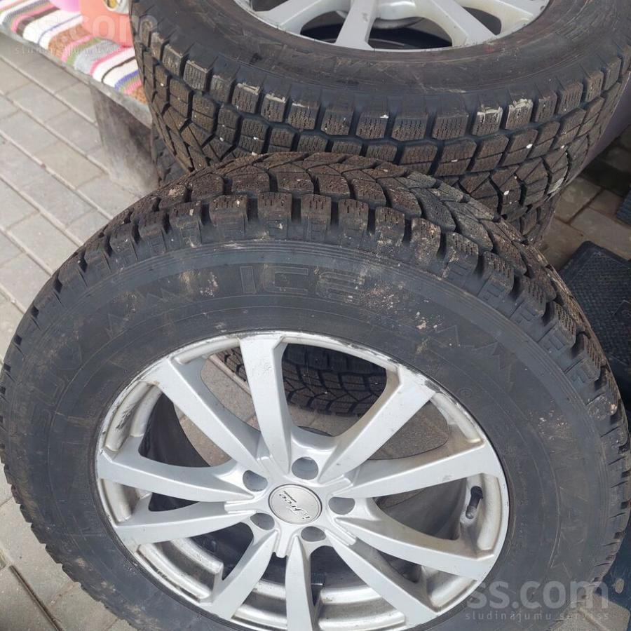 Brūns Volvo XC60 2014 Saldus, ar dzinēja tilpumu 2.40 L un nobraukumu 0 tūkst. km par 10500 €, foto 11 vietnē AUTOMOTO.COM.LV
