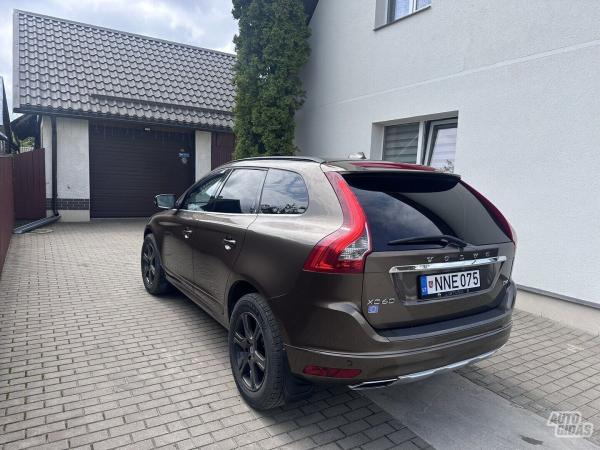 Brūns Volvo XC60 2014 Viļņa, ar dzinēja tilpumu 2.00 L un nobraukumu 295 tūkst. km par 12500 €, foto 3 vietnē AUTOMOTO.COM.LV