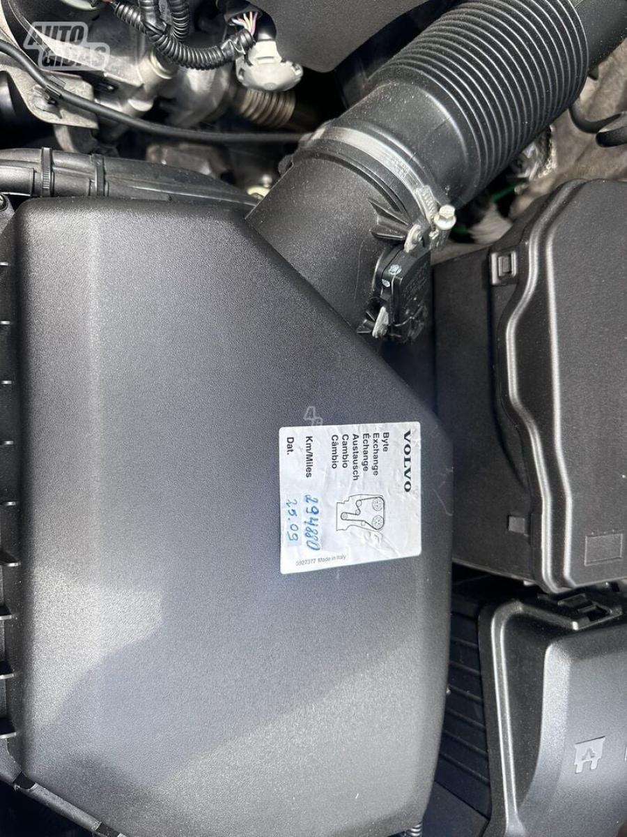 Brown Volvo XC60 2014 in Vilnius, with an engine capacity of 2.00 L and mileage of 295 thousand km for 12500 €, photo 13 on AUTOMOTO.COM.LV