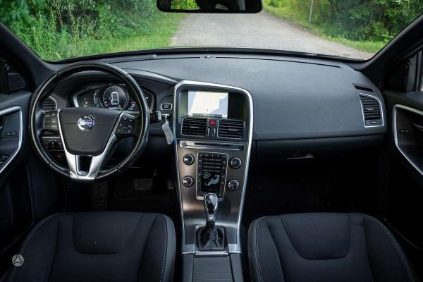 Brūns Volvo XC60 2014 Elektrėnai, ar dzinēja tilpumu 1.98 L un nobraukumu 181 tūkst. km par 12850 €, foto 9 vietnē AUTOMOTO.COM.LV