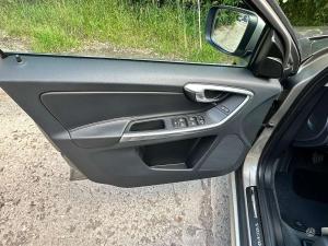 Brūns Volvo XC60 2014 Šauļi, ar dzinēja tilpumu 1.98 L un nobraukumu 230 tūkst. km par 10150 €, foto 25 vietnē AUTOMOTO.COM.LV