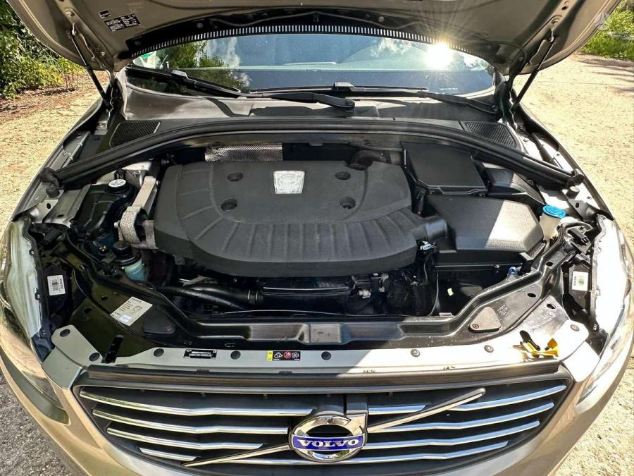 Brūns Volvo XC60 2014 Šauļi, ar dzinēja tilpumu 1.98 L un nobraukumu 230 tūkst. km par 10150 €, foto 27 vietnē AUTOMOTO.COM.LV