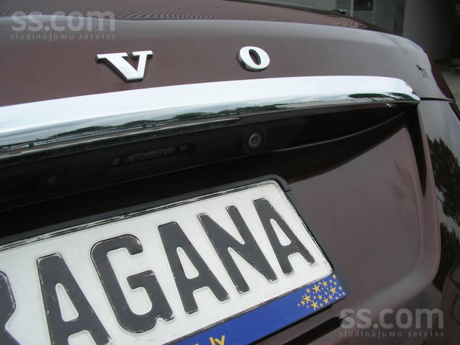 Brown Volvo XC60 2014 in Riga, with an engine capacity of 2.40 L and mileage of 0 thousand km for 14950 €, photo 24 on AUTOMOTO.COM.LV