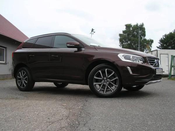 Brūns Volvo XC60 2014 Sigulda, ar dzinēja tilpumu 2.40 L un nobraukumu 140 tūkst. km par 14950 €, foto 2 vietnē AUTOMOTO.COM.LV