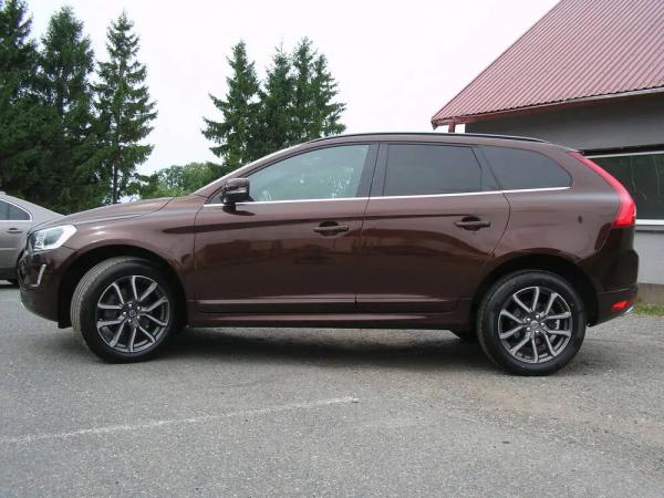 Brūns Volvo XC60 2014 Sigulda, ar dzinēja tilpumu 2.40 L un nobraukumu 140 tūkst. km par 14950 €, foto 8 vietnē AUTOMOTO.COM.LV