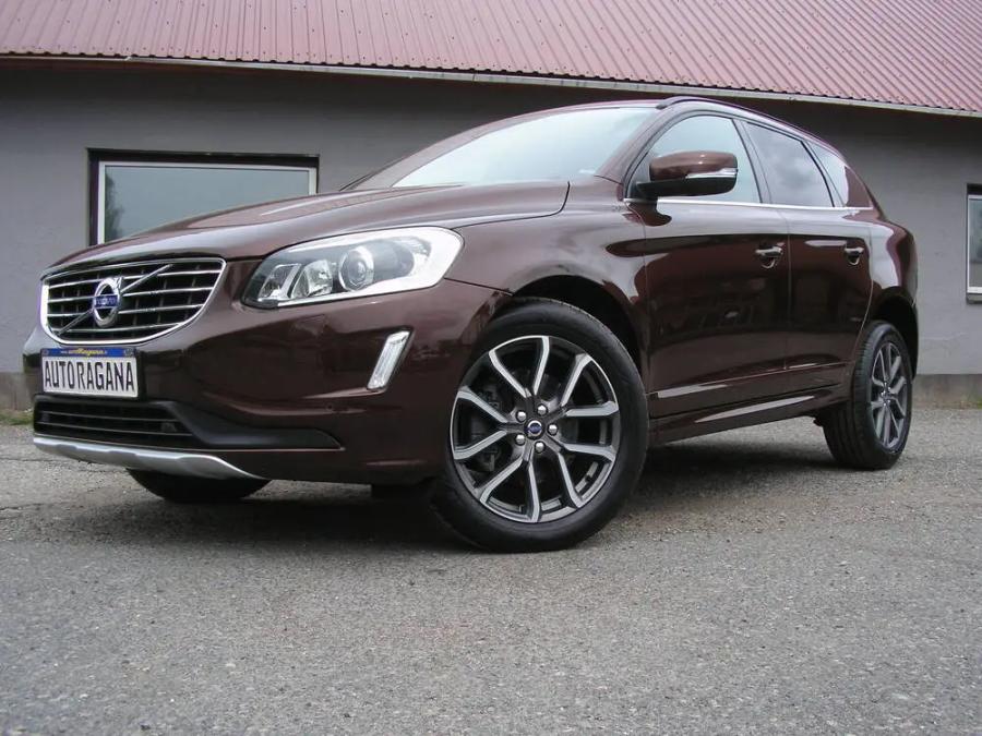 Brown Volvo XC60 2014 in Sigulda, with an engine capacity of 2.40 L and mileage of 140 thousand km for 14950 €, photo 10 on AUTOMOTO.COM.LV