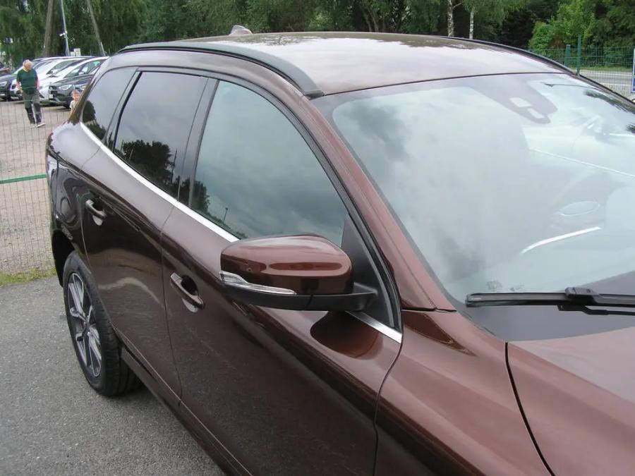 Brown Volvo XC60 2014 in Sigulda, with an engine capacity of 2.40 L and mileage of 140 thousand km for 14950 €, photo 12 on AUTOMOTO.COM.LV