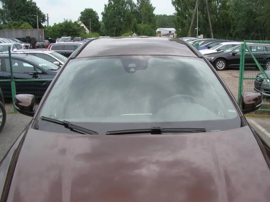 Brown Volvo XC60 2014 in Sigulda, with an engine capacity of 2.40 L and mileage of 140 thousand km for 14950 €, photo 13 on AUTOMOTO.COM.LV