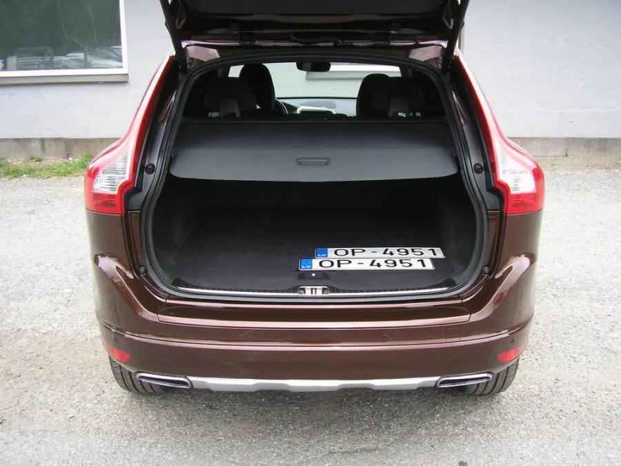 Brown Volvo XC60 2014 in Sigulda, with an engine capacity of 2.40 L and mileage of 140 thousand km for 14950 €, photo 22 on AUTOMOTO.COM.LV