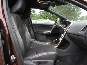 Brown Volvo XC60 2014 in Sigulda, with an engine capacity of 2.40 L and mileage of 140 thousand km for 14950 €, photo 27 on AUTOMOTO.COM.LV