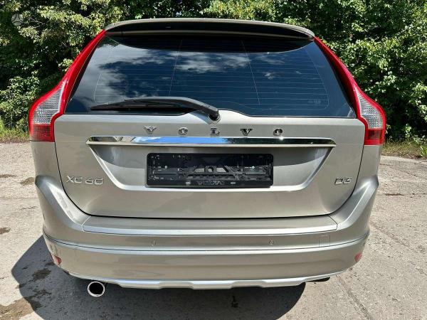 Brūns Volvo XC60 2014 Šauļi, ar dzinēja tilpumu 1.98 L un nobraukumu 230 tūkst. km par 10150 €, foto 9 vietnē AUTOMOTO.COM.LV