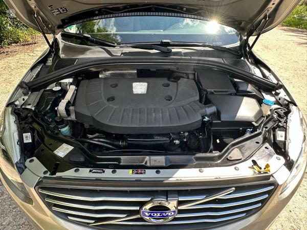 Brūns Volvo XC60 2014 Šauļi, ar dzinēja tilpumu 1.98 L un nobraukumu 230 tūkst. km par 10150 €, foto 10 vietnē AUTOMOTO.COM.LV