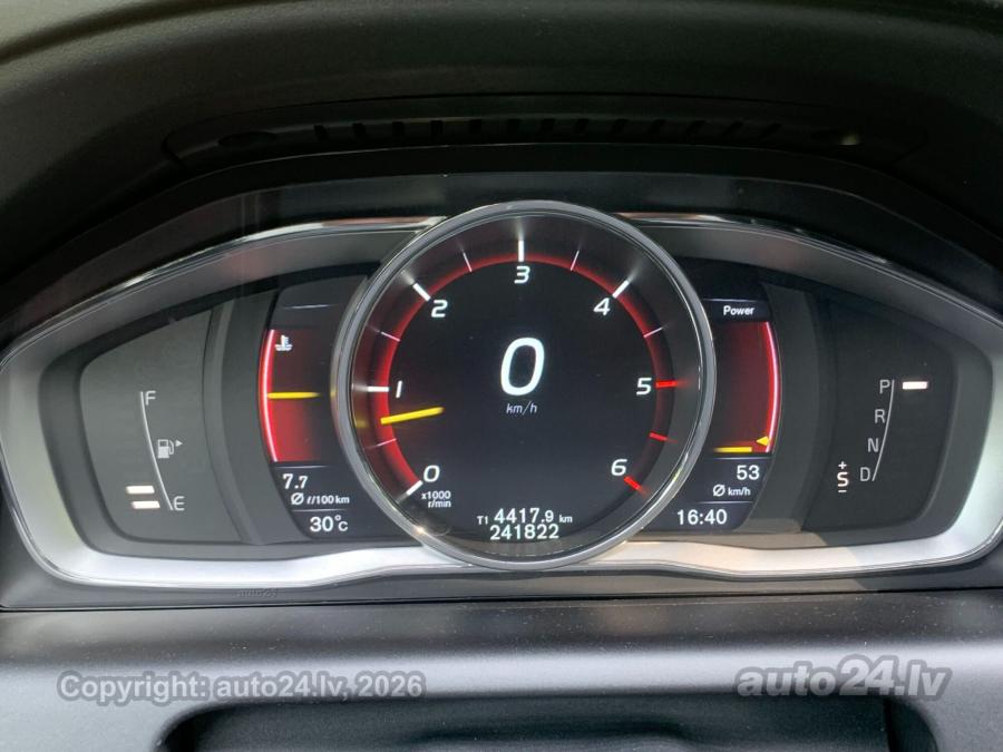 Коричневый Вольво ХС60 2014 в Таллин, объемом двигателя 2.40 л и пробегом 242 тыс. км за 9900 €, фото 7 на AUTOMOTO.COM.LV