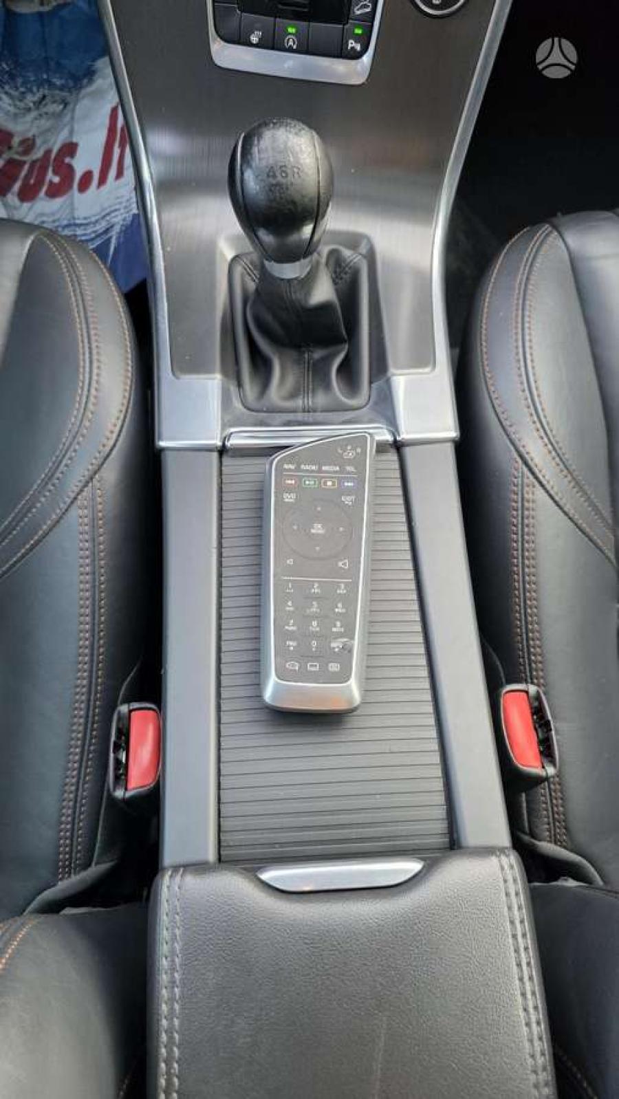 Brūns Volvo XC60 2014 Šauļi, ar dzinēja tilpumu 2.40 L un nobraukumu 255 tūkst. km par 12650 €, foto 25 vietnē AUTOMOTO.COM.LV