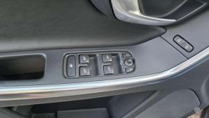 Brūns Volvo XC60 2014 Šauļi, ar dzinēja tilpumu 2.40 L un nobraukumu 255 tūkst. km par 12650 €, foto 35 vietnē AUTOMOTO.COM.LV