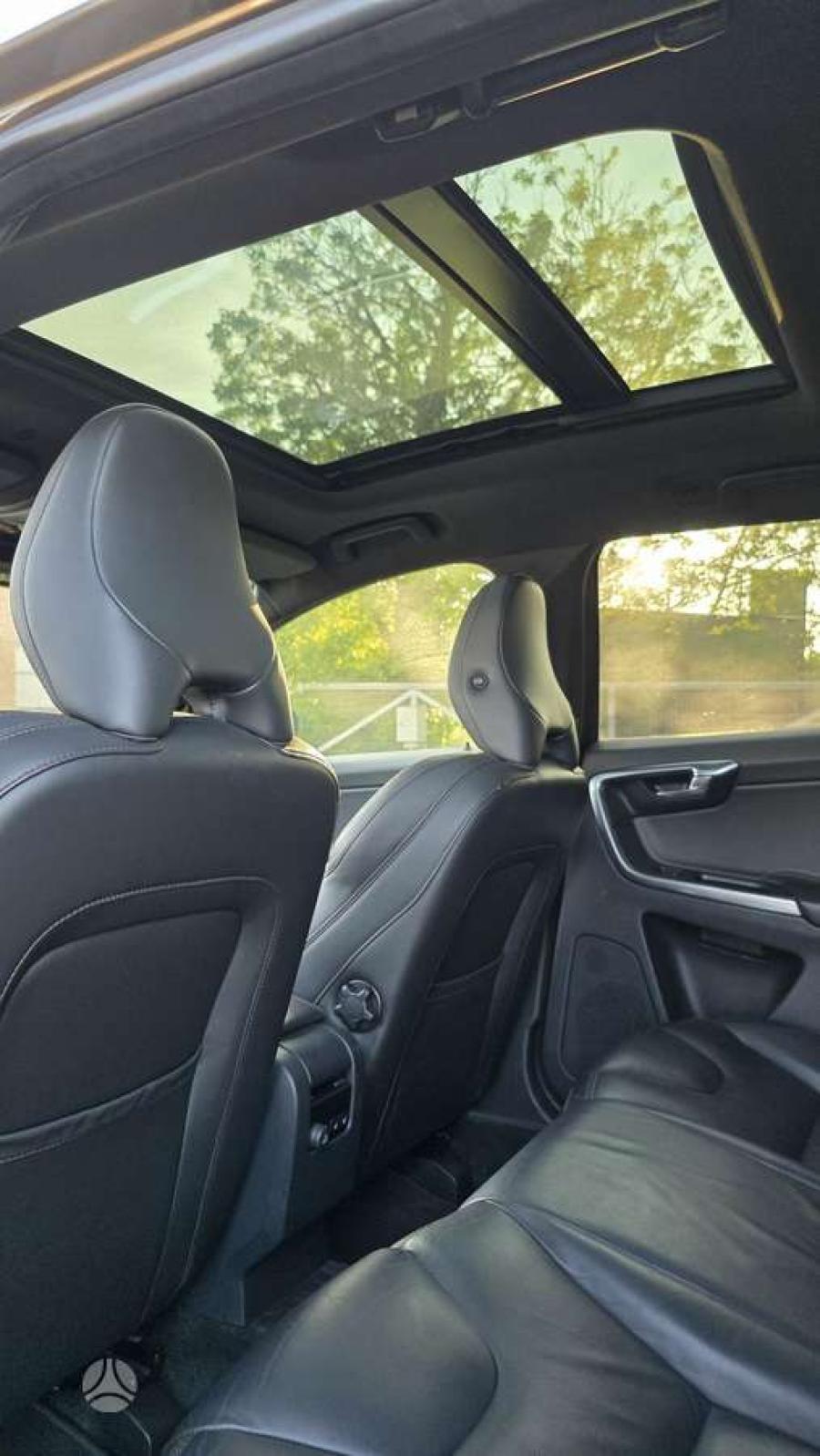 Brūns Volvo XC60 2014 Šauļi, ar dzinēja tilpumu 2.40 L un nobraukumu 255 tūkst. km par 12650 €, foto 37 vietnē AUTOMOTO.COM.LV