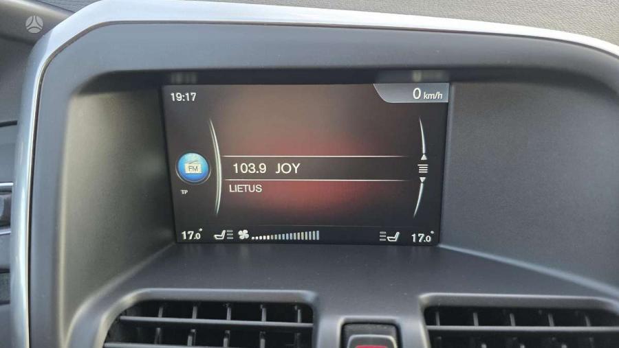Brūns Volvo XC60 2014 Šauļi, ar dzinēja tilpumu 2.40 L un nobraukumu 255 tūkst. km par 12650 €, foto 47 vietnē AUTOMOTO.COM.LV