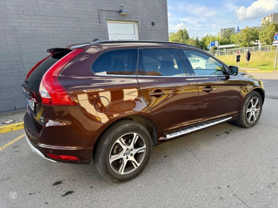 Коричневый Вольво ХС60 2014 в Вильнюс, объемом двигателя 2.40 л и пробегом 230 тыс. км за 11500 €, фото 8 на AUTOMOTO.COM.LV