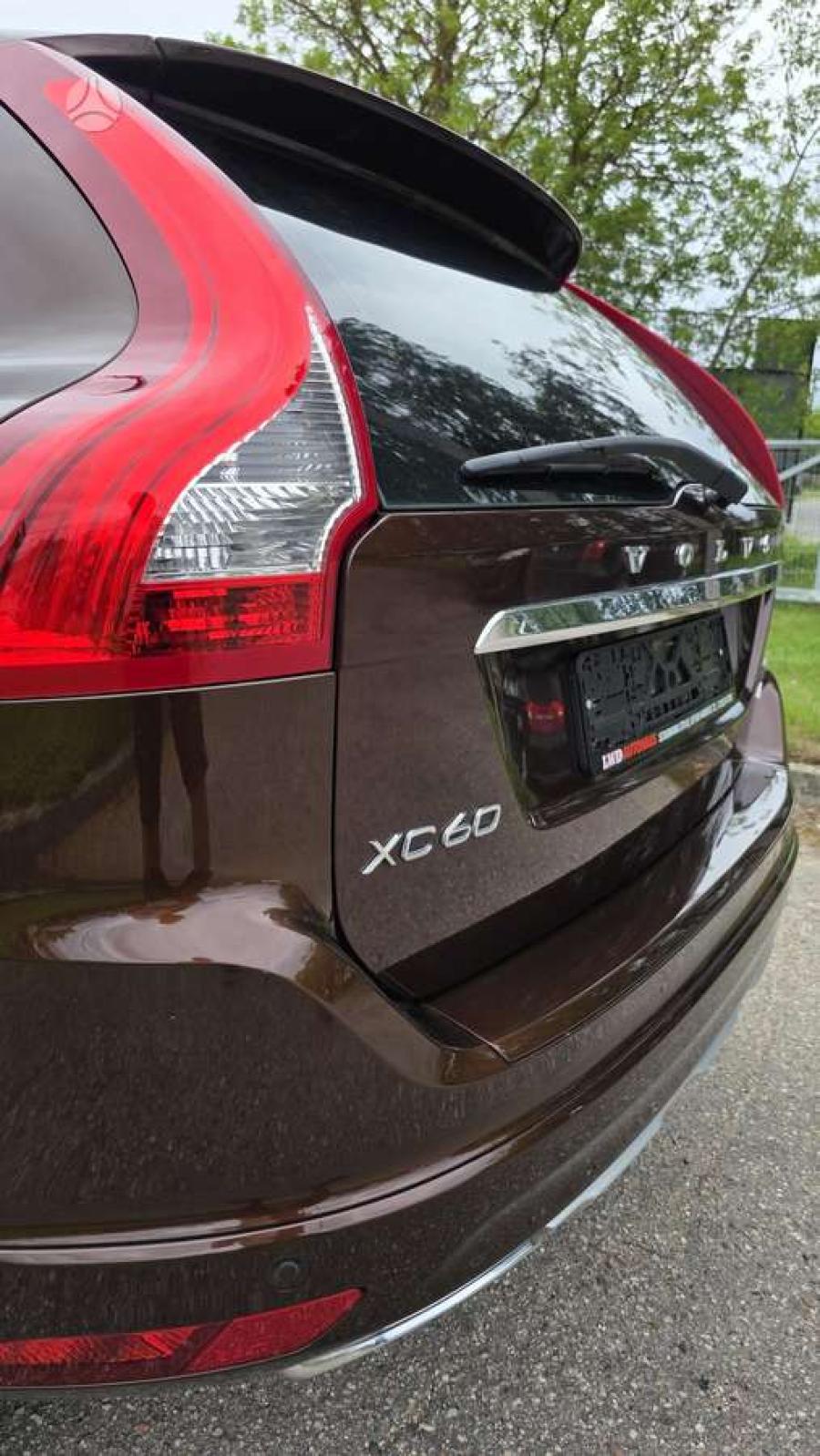 Brūns Volvo XC60 2014 Šauļi, ar dzinēja tilpumu 2.40 L un nobraukumu 274 tūkst. km par 12750 €, foto 19 vietnē AUTOMOTO.COM.LV