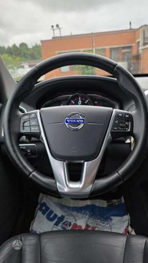 Brūns Volvo XC60 2014 Šauļi, ar dzinēja tilpumu 2.40 L un nobraukumu 274 tūkst. km par 12750 €, foto 24 vietnē AUTOMOTO.COM.LV