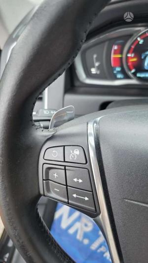 Brūns Volvo XC60 2014 Šauļi, ar dzinēja tilpumu 2.40 L un nobraukumu 274 tūkst. km par 12750 €, foto 54 vietnē AUTOMOTO.COM.LV